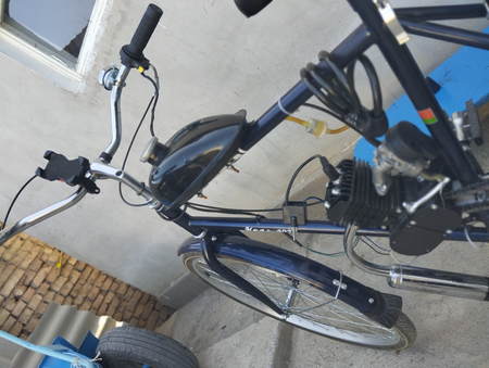 Velosiped motorli