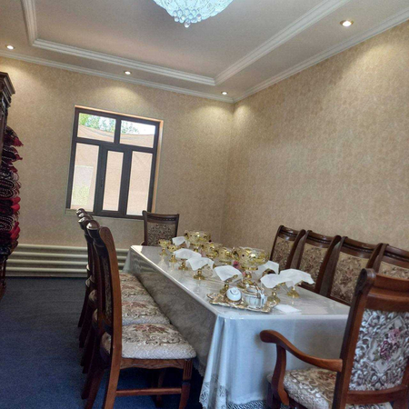 Nazarbe turkiston 2.3 sotxli hovli