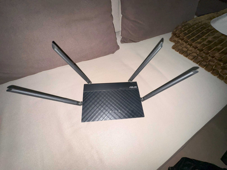 Продаю Wi-Fi роутер Asus RT-N19