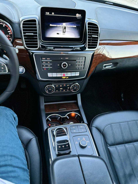 Автомобиль Mercedes-Benz GLS 450 4Matic