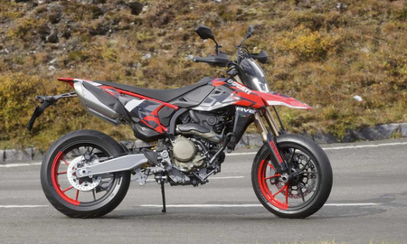 Мотоцикл Ducati Hypermotard 698 RVE