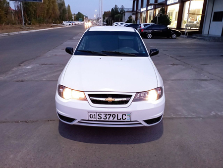 Nexia 2.  1 ,6 sotiladi 2010yil