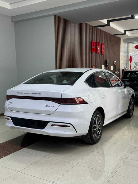 Byd Qin Plus EV 610 km eng fulli nalichida