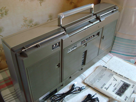 SHARP GF- 777 z . 1983 год. MADE IN JAPAN. ORIG.
