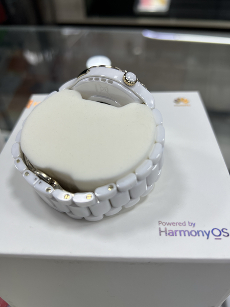 Huawei Watch GT 3 pro ceramic