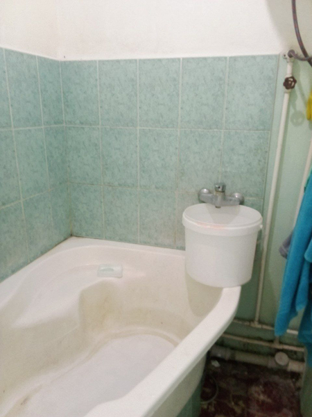 Srochno sotiladi jasmin orqasida 3 xona dom