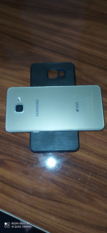 Samsung A5 2016.