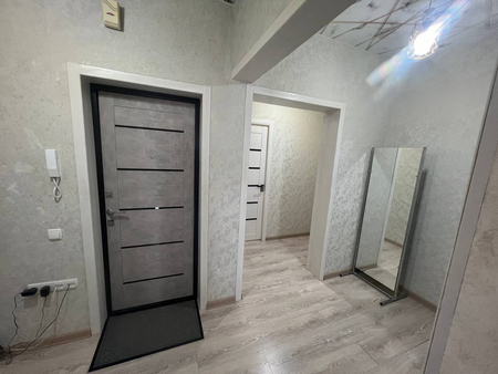 Срочно! Продажа. 3/6/9. Мавлоно Риезий