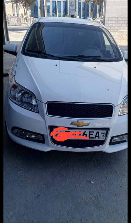 Нексия 3 автамат. 4 позиция сотилади