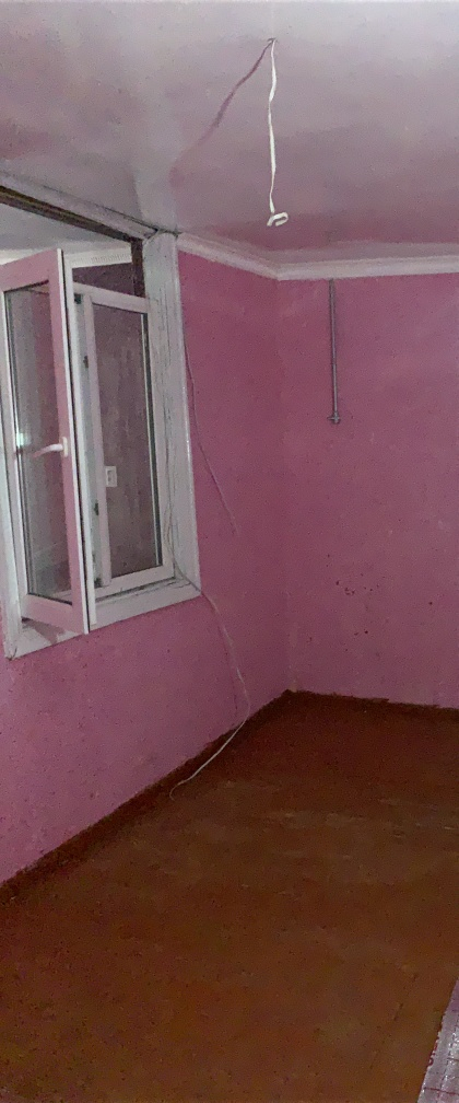 Hovli sotiladi srochna