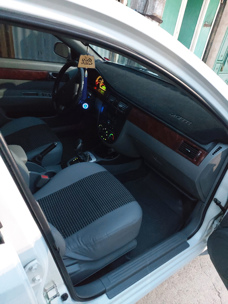 Lasetti 1.6 2013 aftamat