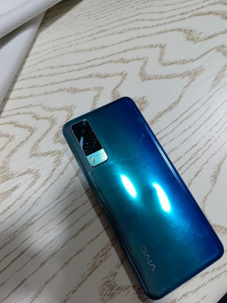 Vivo Y 31  sotiladi
