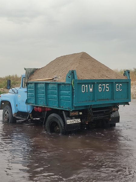 Шебен клинец песок кум доставка самосвалы