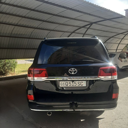 Продам Land Cruiser 200