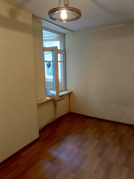 Срочно продаётся квартира 4 комнаты
