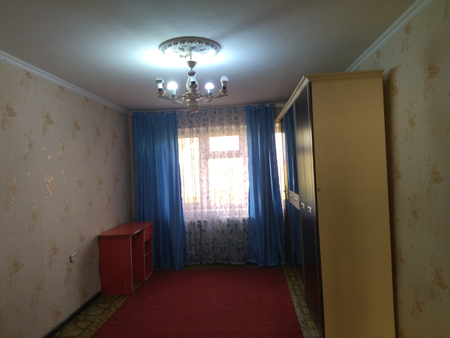 Продается 4ком квартира на 4-этаже.