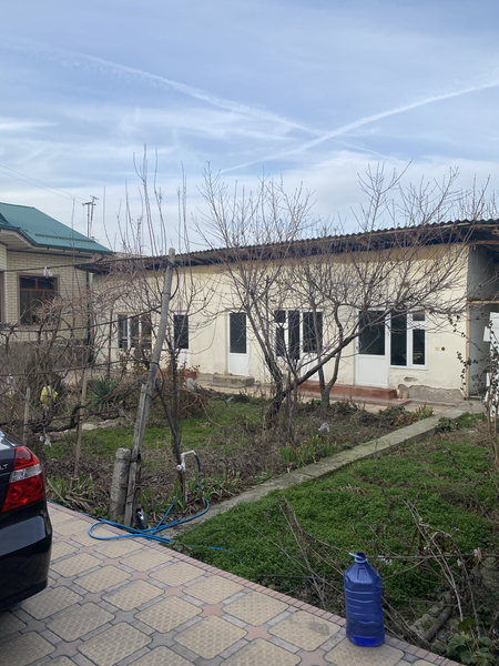 Uy sotiladi!!! Tez va arzon sotiladi