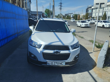 Captiva 3 2015 srochniy sotiladi !