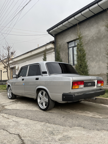 Lada 2107 Sotiladi