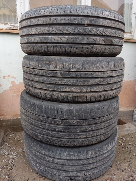 Продам шины Pirelli 245х25х18