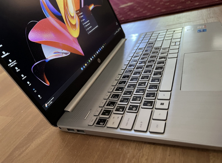 HP Laptop 15.6 i5 1135G7