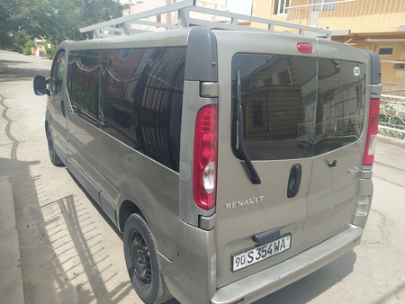 Renault trafik sotiladi