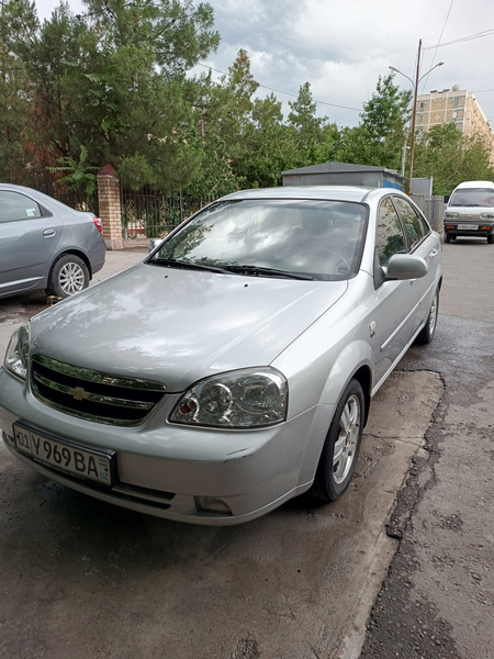 Ласетти 2010.  Пробег 200.000.