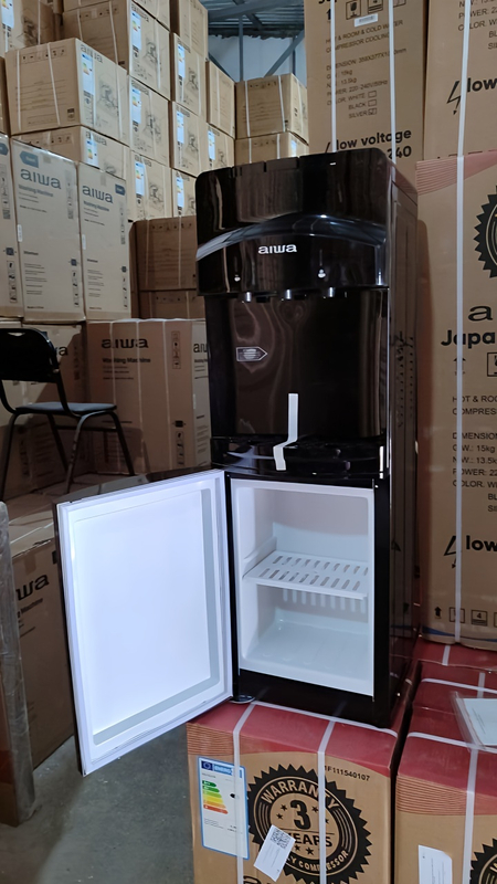 Кулер для воды Smile от японского бренда Aiwa,на фрионе