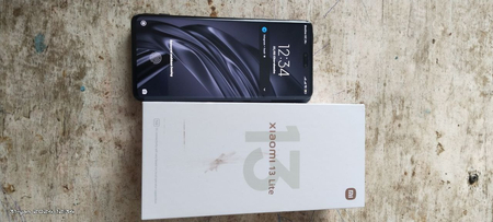 Xiaomi 13 Lite Qora 8gb ram/ 256 gb rom