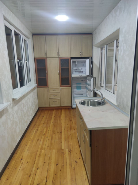 Продаю 3х комнатную квартиру Балкон 2×6 Актепа