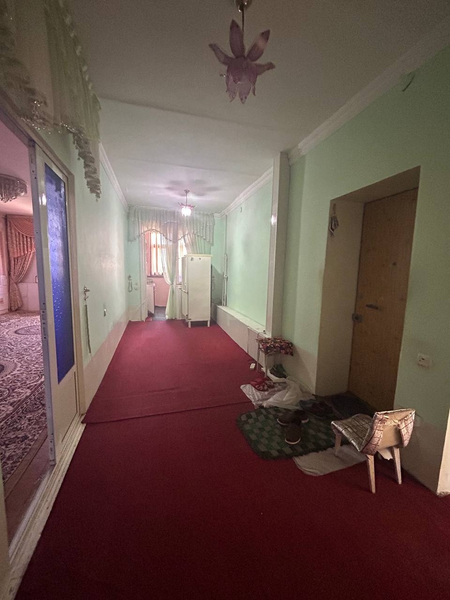 2-xonali 1-qavat 55m2 5-qavatli panelni dom+Ogorot va parkovka.
Manzil