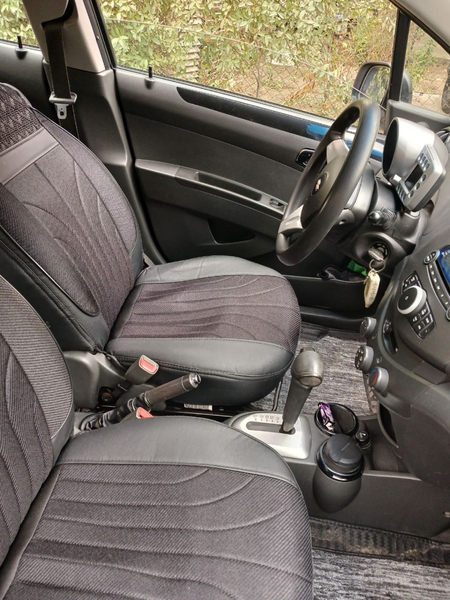 Chevrolet Spark 2010 автомат