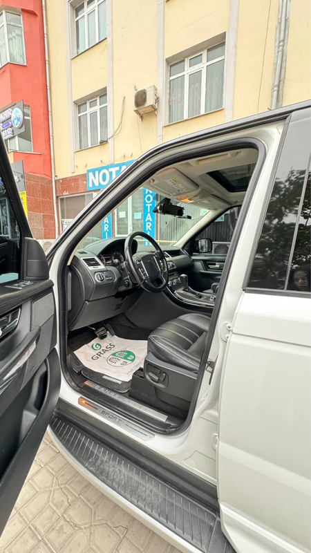Land Rover Renge Rover 2011 yil