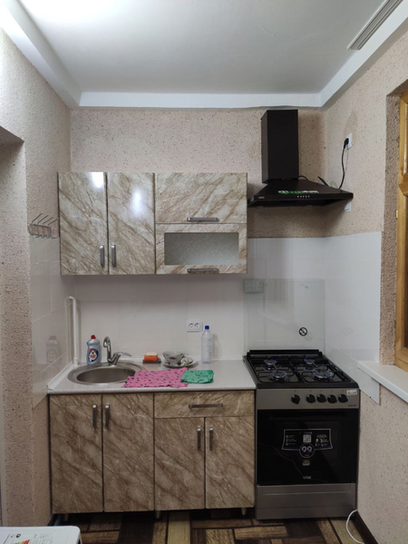 МЕТРО ХАМЗА 2 х 6 балкон 1 комнатная Продажа !