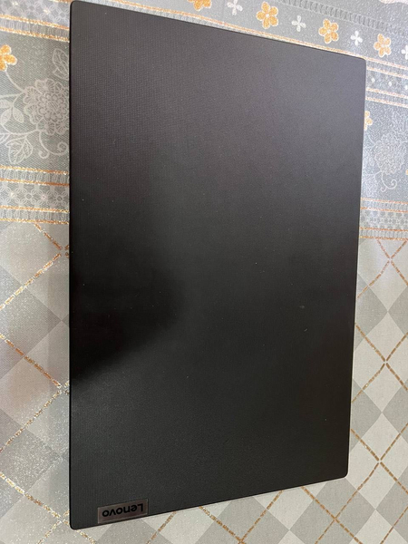 Ноутбук СРОЧНО Lenovo V15 Сотилади/Продаётся