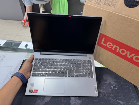 SKIDKAAA YENGI NOTBUK LENOVO v15 Ryzen 5 7520U ozu-8gb ssd-512gb DDR5