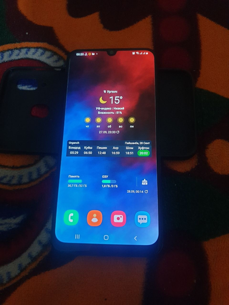 Samsung A30 3/32 sotiladi