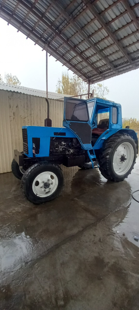 MTZ80 traktor sotiladi