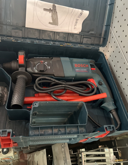 Перфоратор 26мм BOSCH
GBH 2-26 DRE