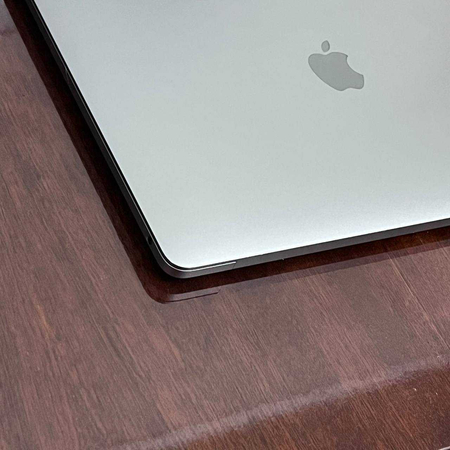 Macbook pro 13inch M1 chip
