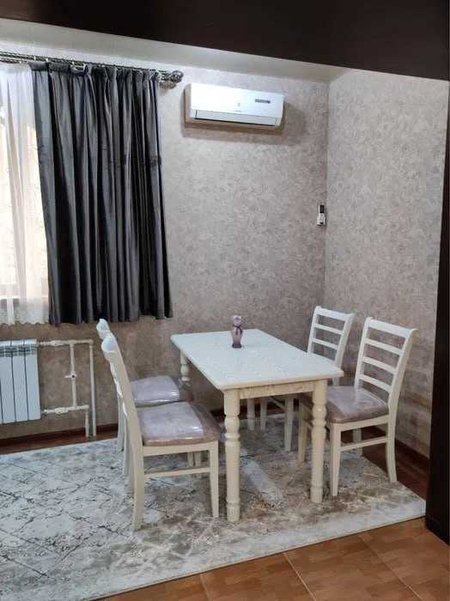 Продается 1 ком переделланая в 2х в Центре Ц-5 на 1 этаже