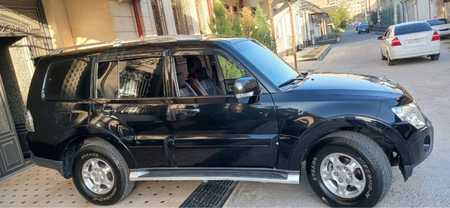 Mitsubishi Pajero 4 сотилади