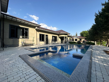 Dacha ugam villa