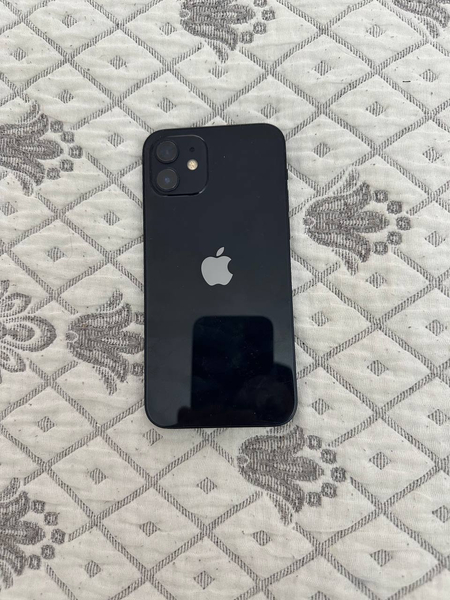 IPhone(Айфон) 12 64 гб в хорошем состоянии