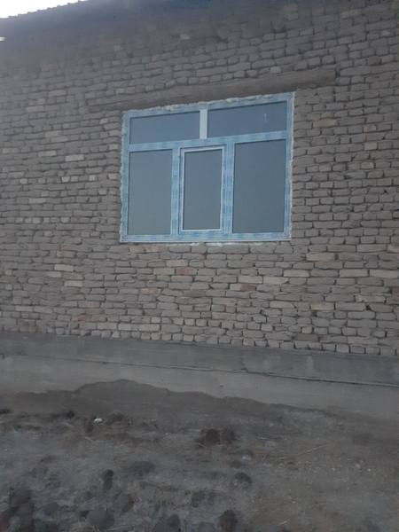 Уй сатылады бийик көпир бетте