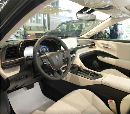 Toyota Crown 2023 года выпуска