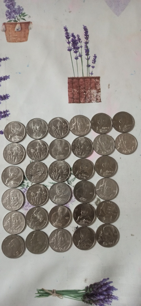 Продам рубли юбилейные