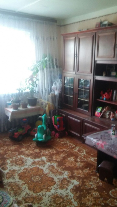 Продам спутник1 2ком 2этаж 2тажки деревянный среднее состояние