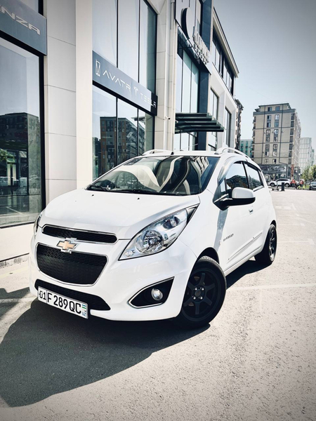 Срочно продается Chevrolet Spark 2022 года