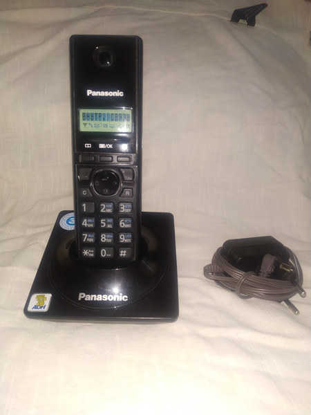 Радиотелефон panasonic.